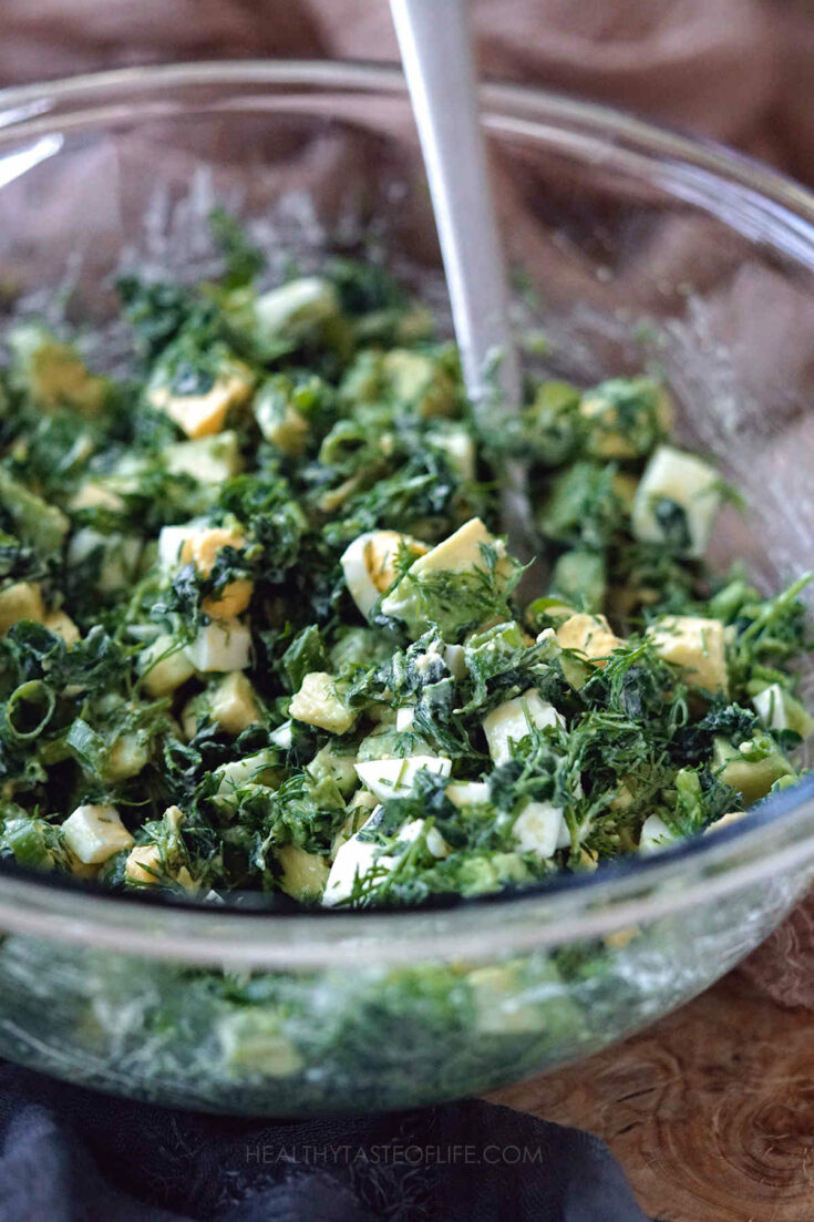 Avocado Kale Salad With Egg